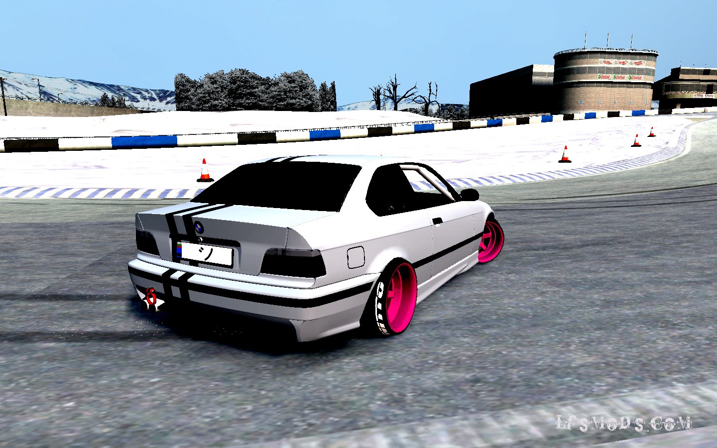 Lfs Bmw E36 Yaması indir - Live For Speed Oyununa BMW Arabası Ekleme Yaması